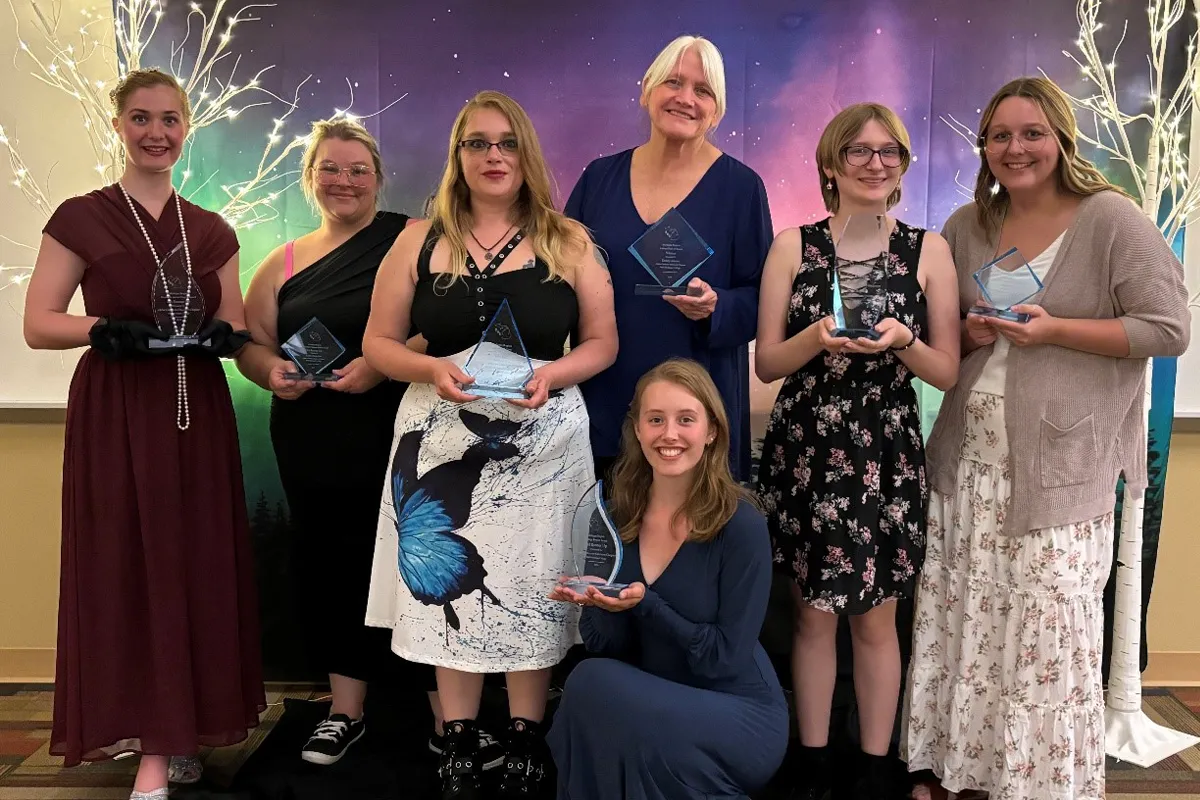 Mid Phi Theta Kappa Students Receive Awards